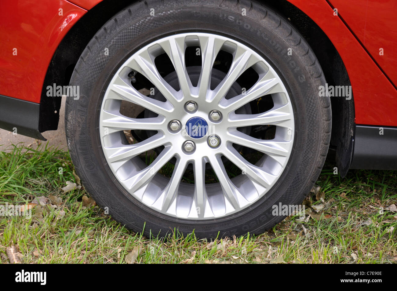 Ford Focus III 1.6 TDCi - MY 2011 - red - Popular German compact car ...