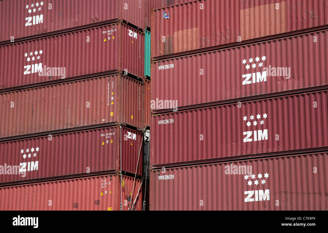 Zim integrated shipping hi-res stock photography and images - Alamy