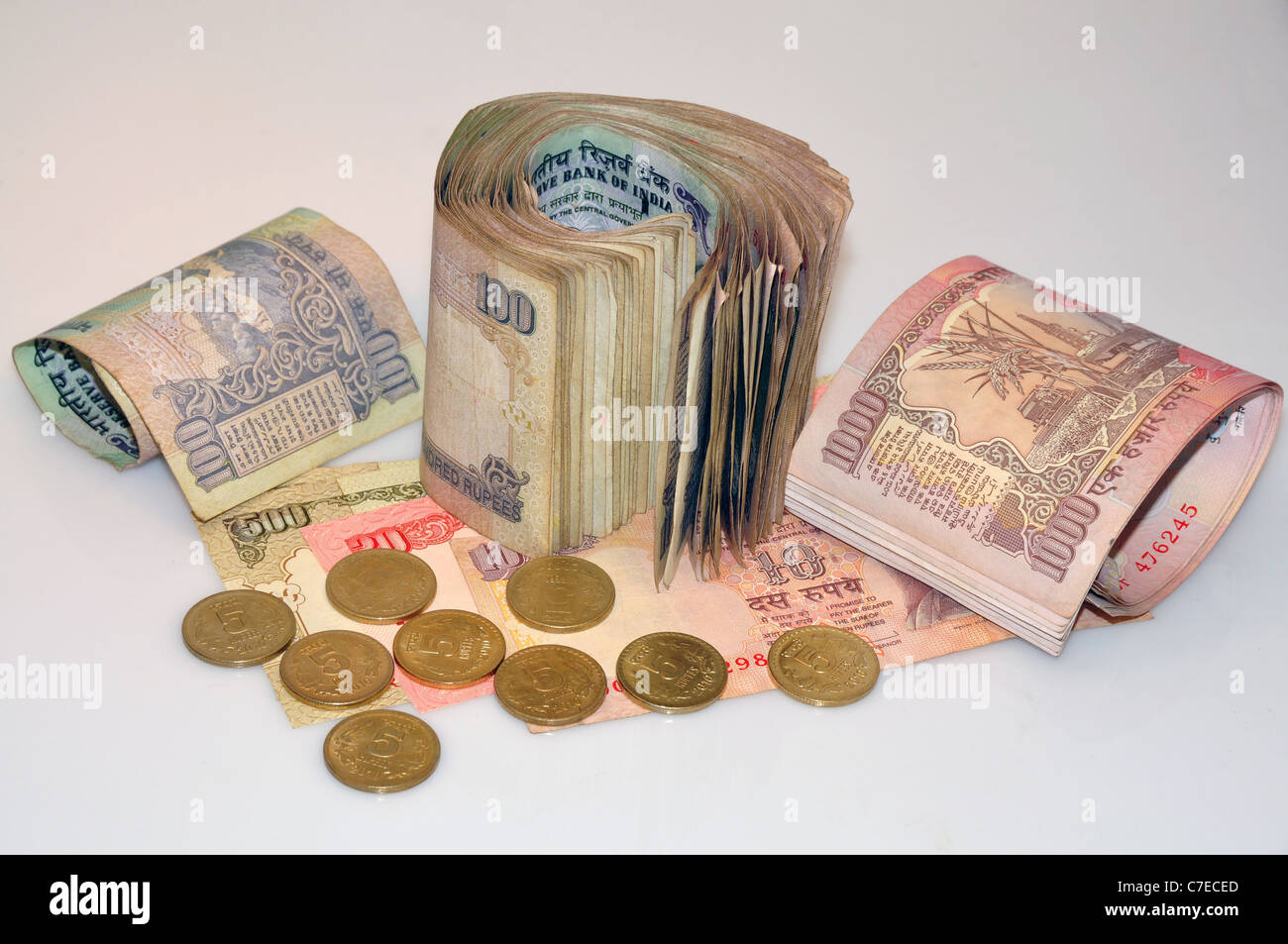 India currency exchange hi-res stock photography and images - Alamy