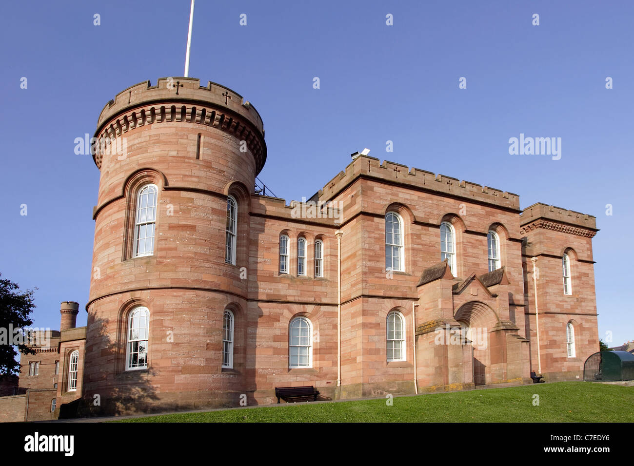 Inverness castle scotland hi-res stock photography and images - Alamy