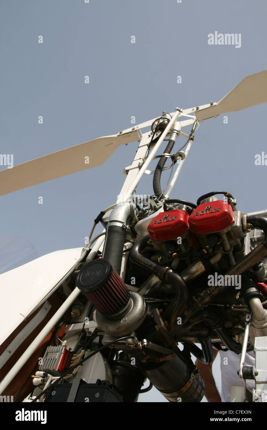 magni m16 trainer autogyro aircraft Stock Photo - Alamy