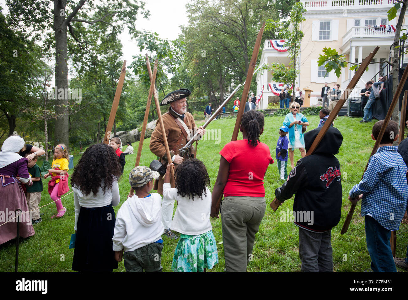 Re-enactor teaches military procedures during the Revolutionary War to ...
