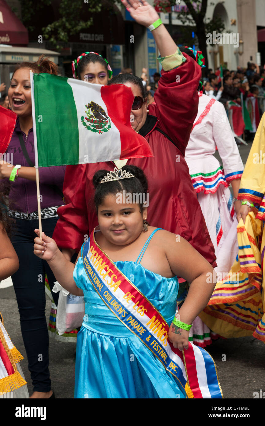 Mexican-Americans gather on Madison Avenue in New York for the annual ...