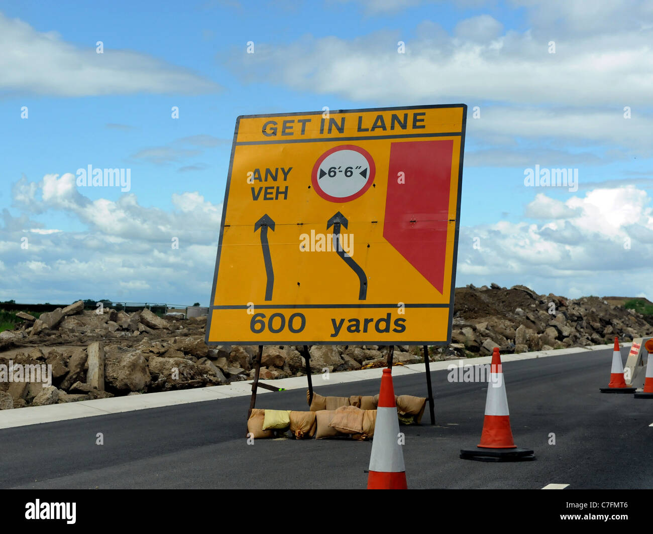 Motorway sign hi-res stock photography and images - Alamy