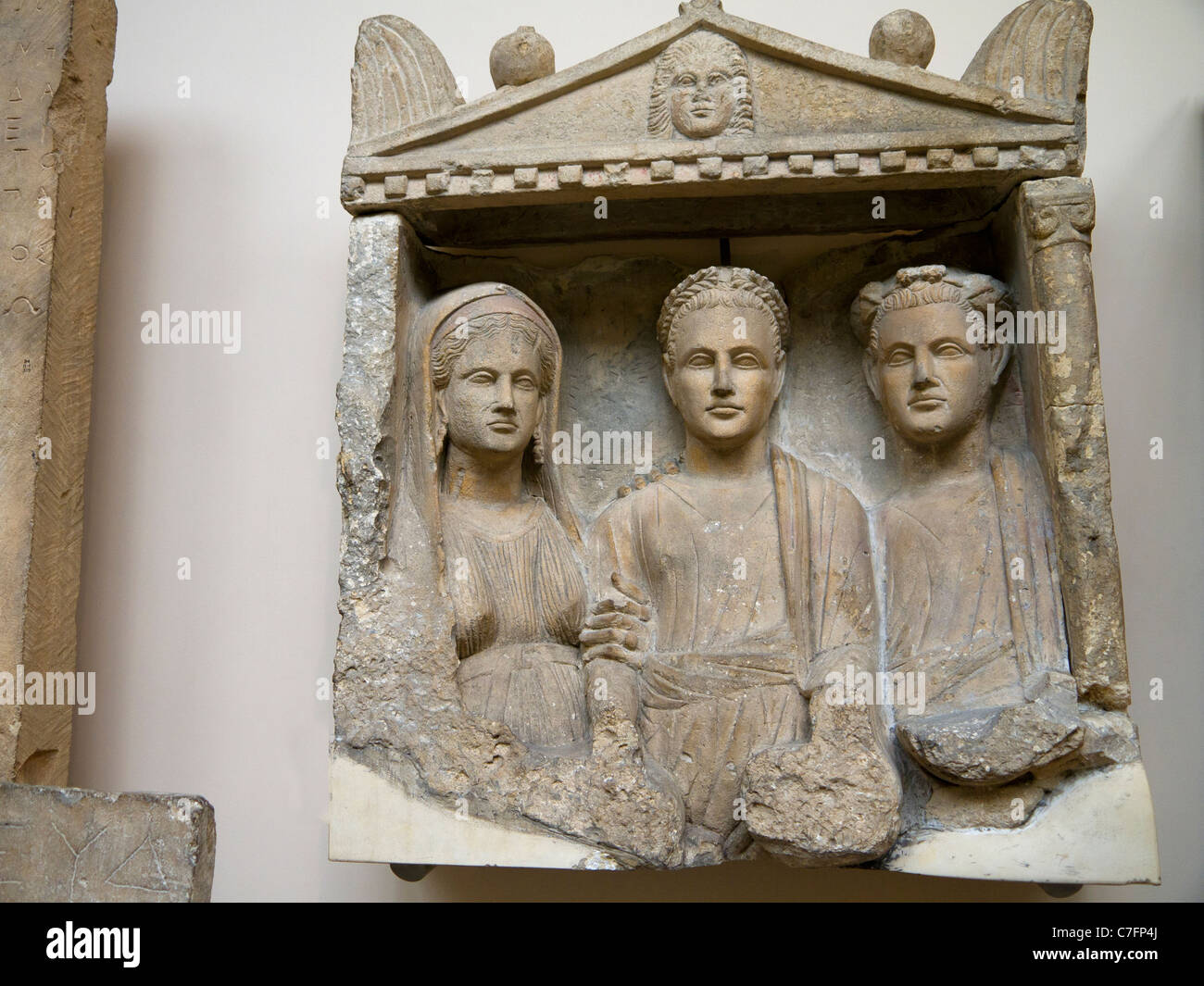 Roman skull mosaic hi-res stock photography and images - Alamy