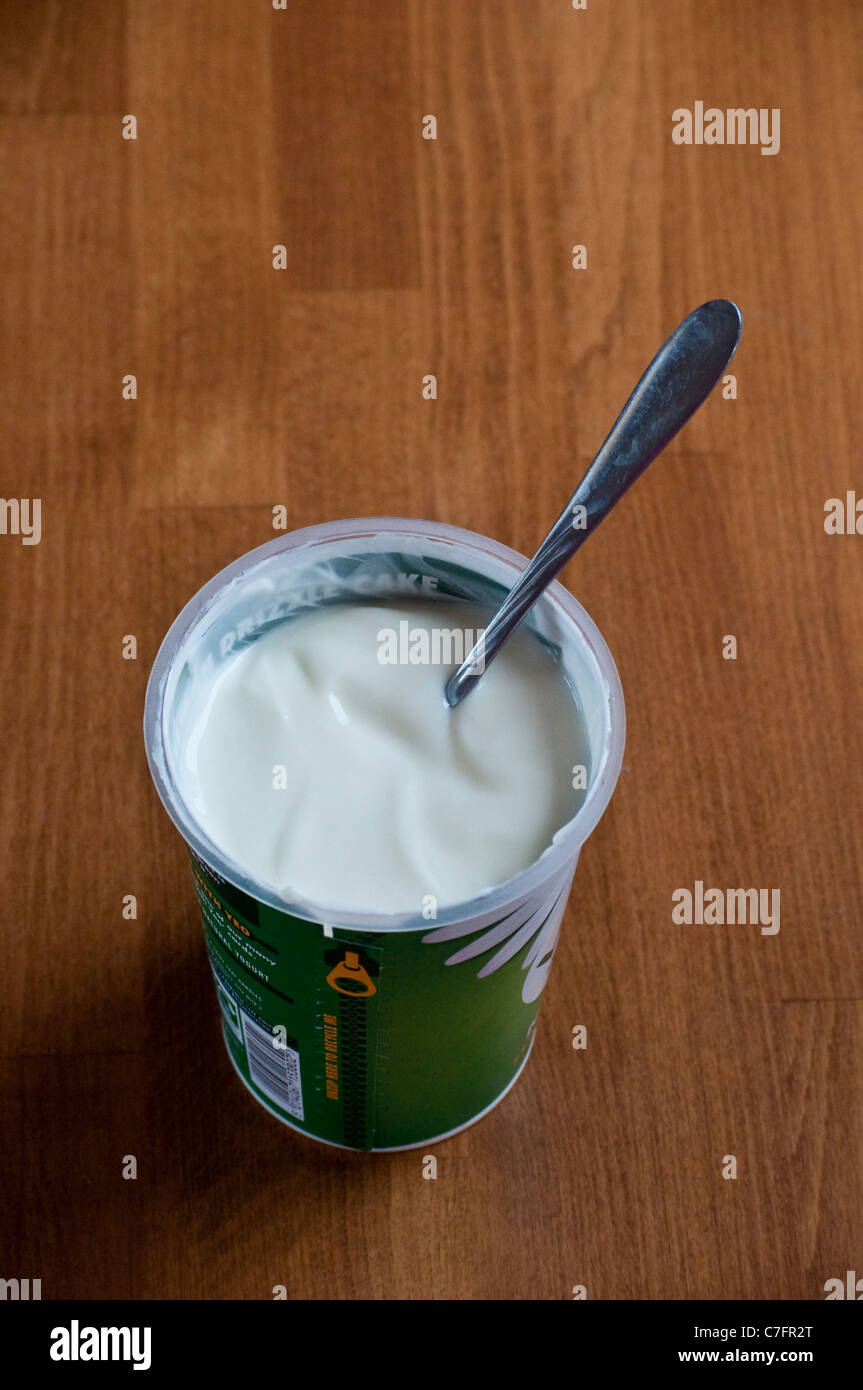 Yogurt pot hi-res stock photography and images - Alamy