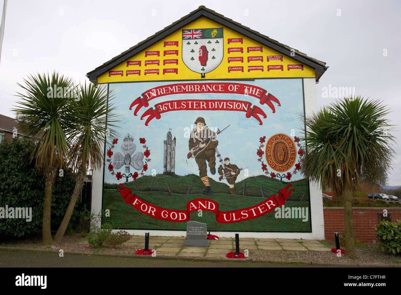 36th ulster division war memorial loyalist wall mural painting ...