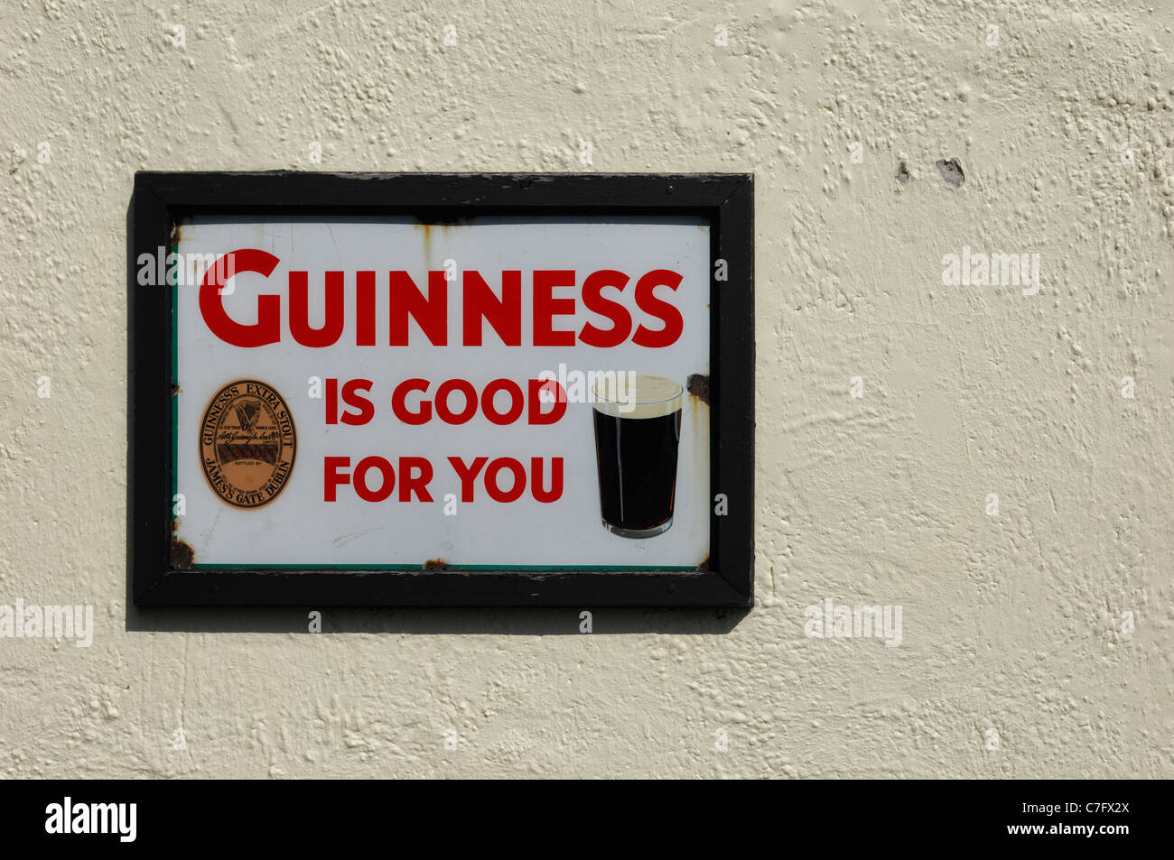 Guinness is Good for You sign - Ireland Stock Photo - Alamy