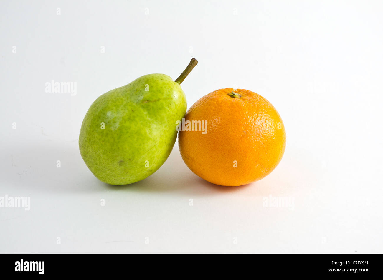 Fruit lemon orange pear hi-res stock photography and images - Alamy