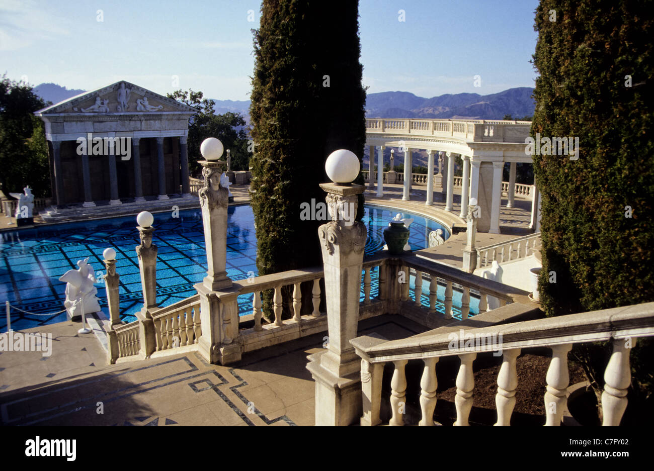 The swimming pool at Patrick Hearsts San Simion castle in California ...