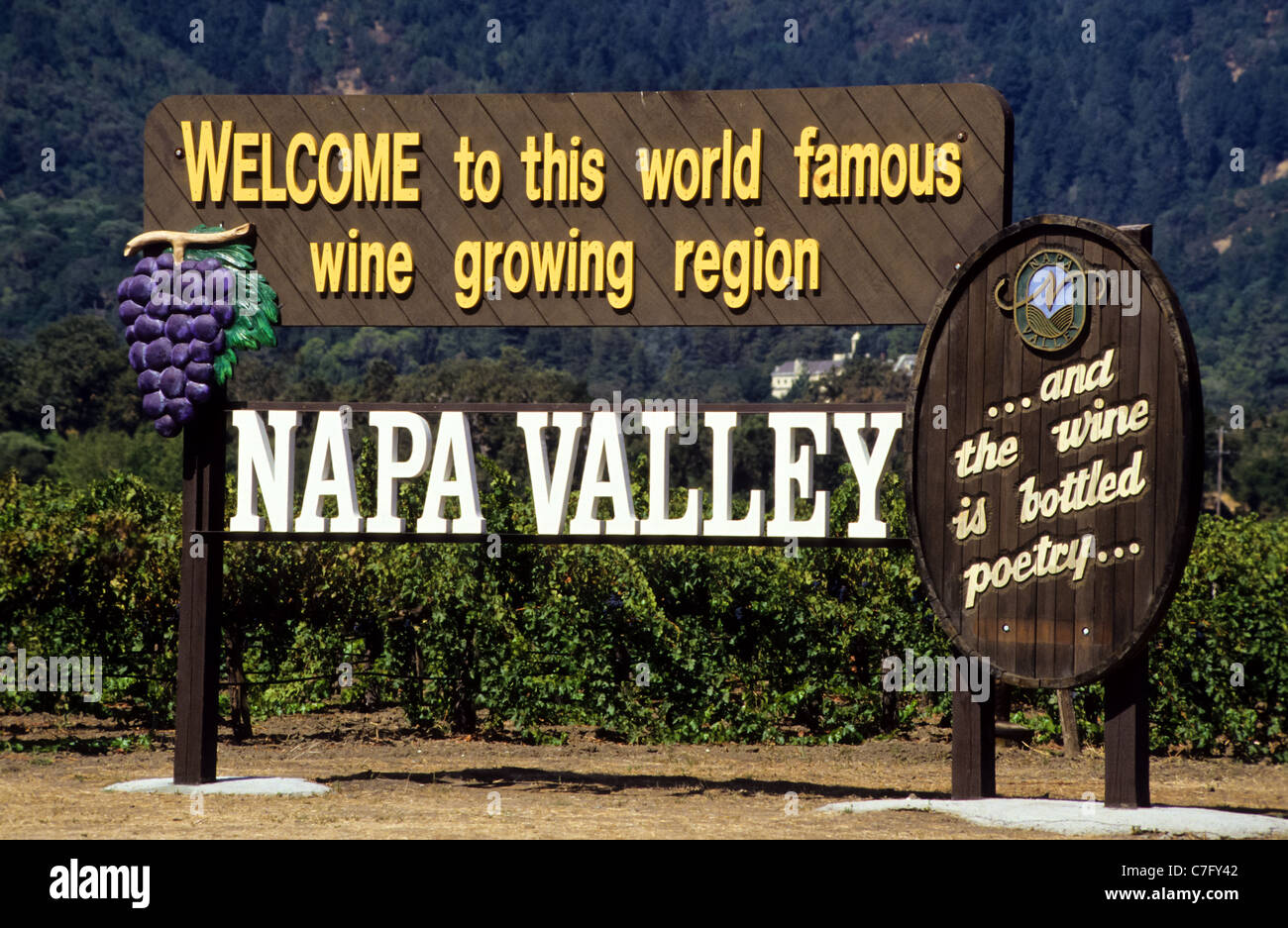 Welcome to napa valley sign hi-res stock photography and images - Alamy