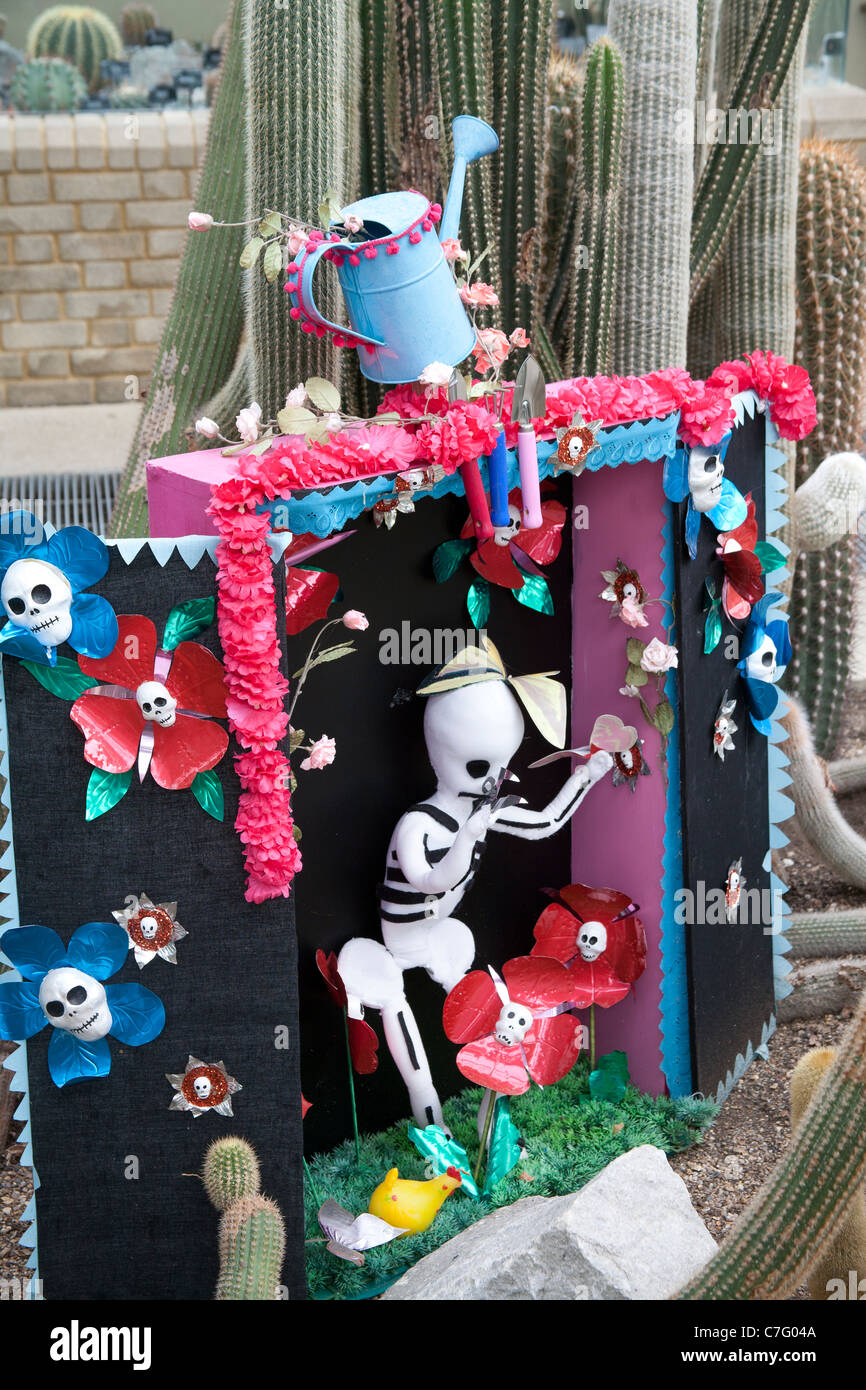 Princess skeleton hi-res stock photography and images - Alamy