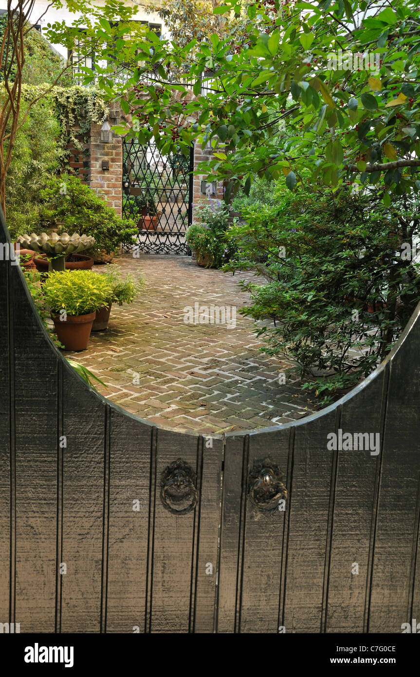 Hidden Courtyard High Resolution Stock Photography and Images - Alamy