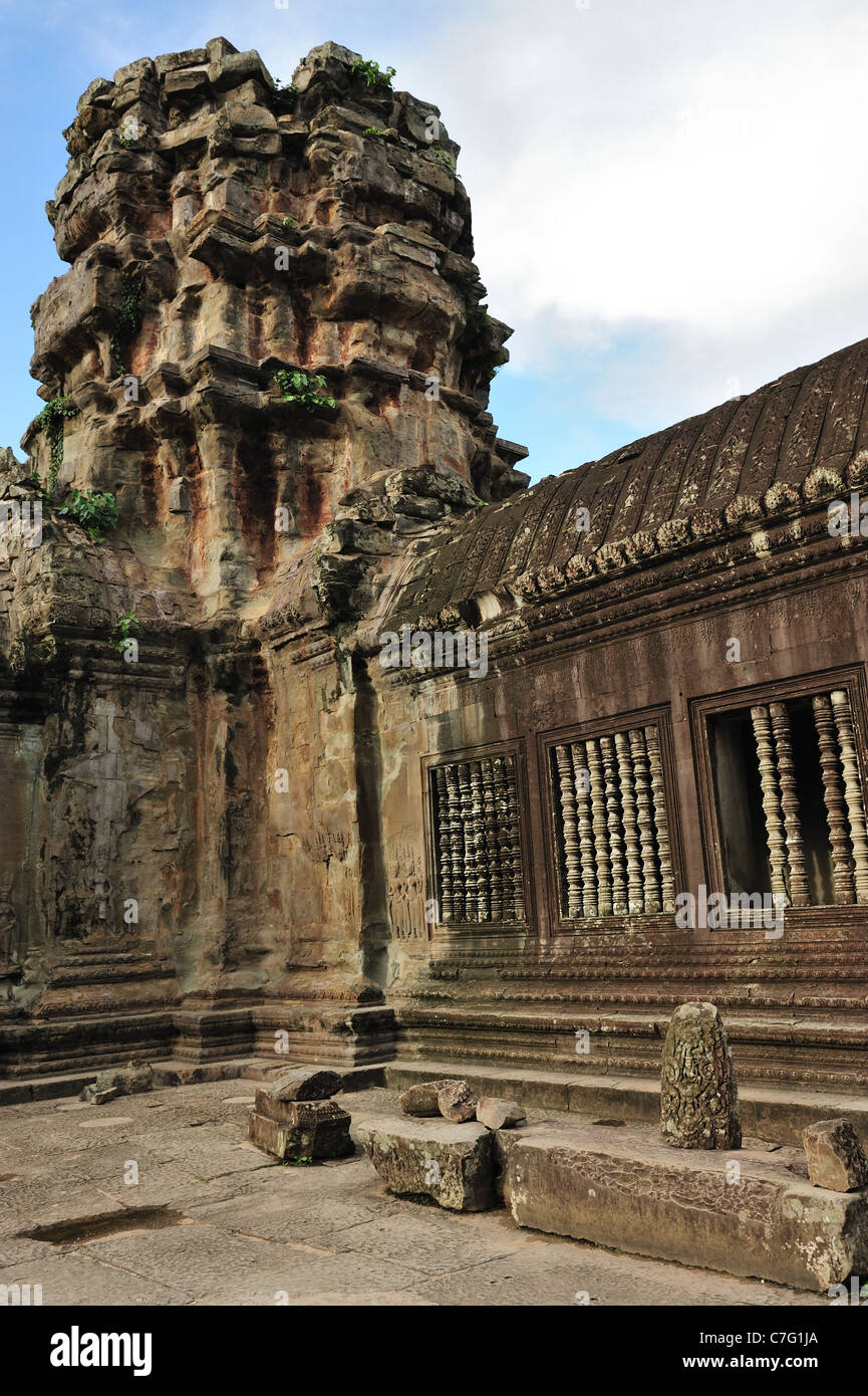 Angkor building hi-res stock photography and images - Alamy