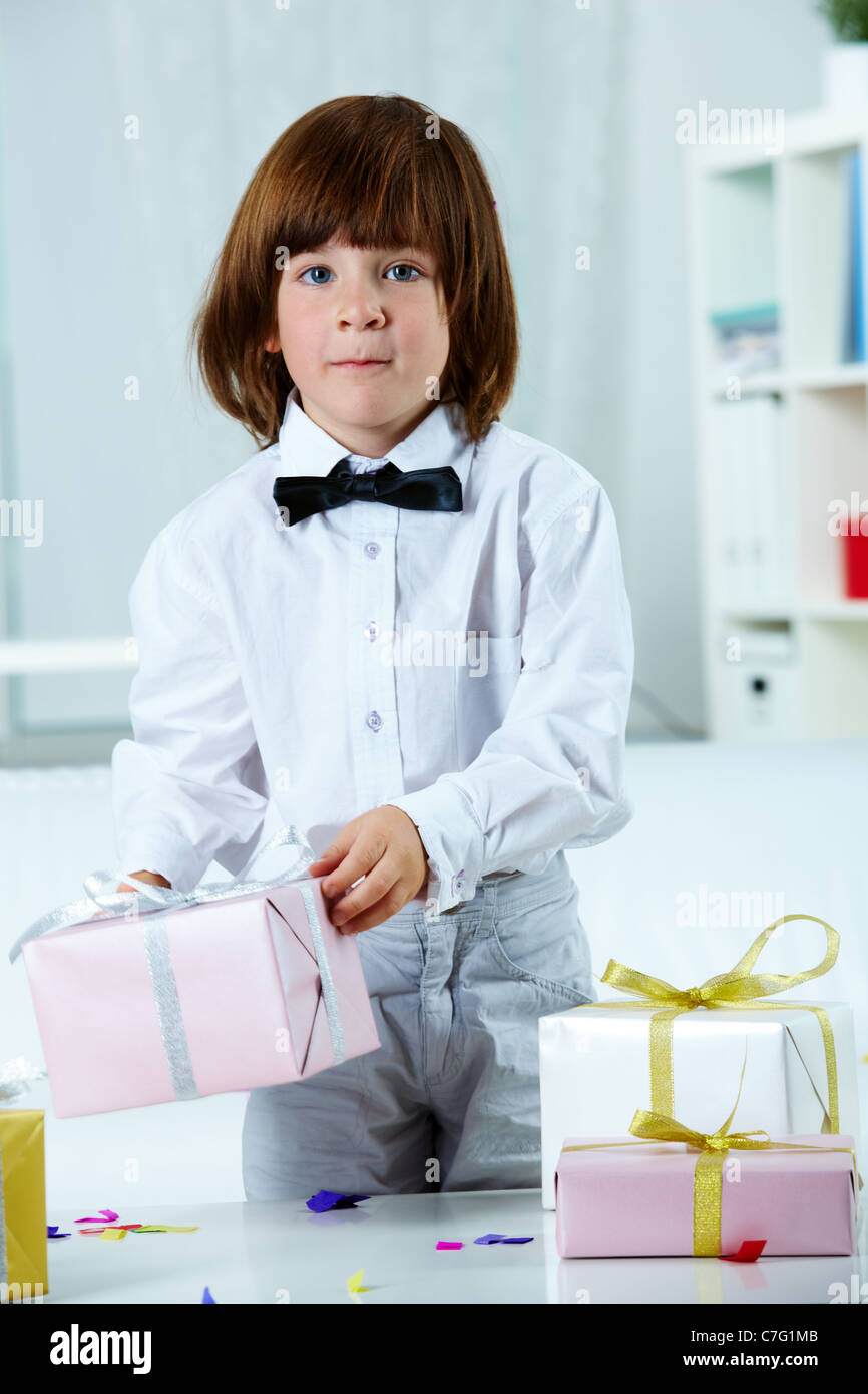 Cute kids with smart photo hi-res stock photography and images - Alamy