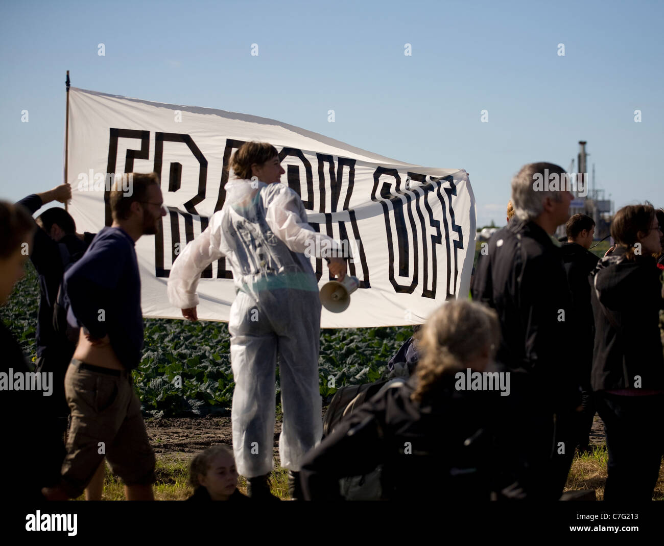 a cuadrilla plumpton frack off anti protest shale gas extraction ...