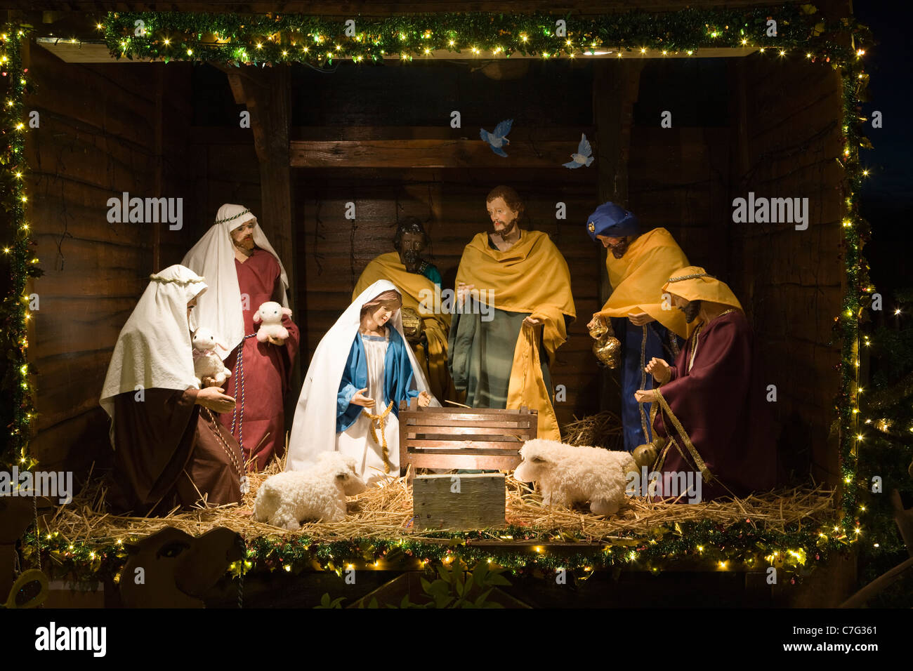 Nativity scene sheep hi-res stock photography and images - Alamy
