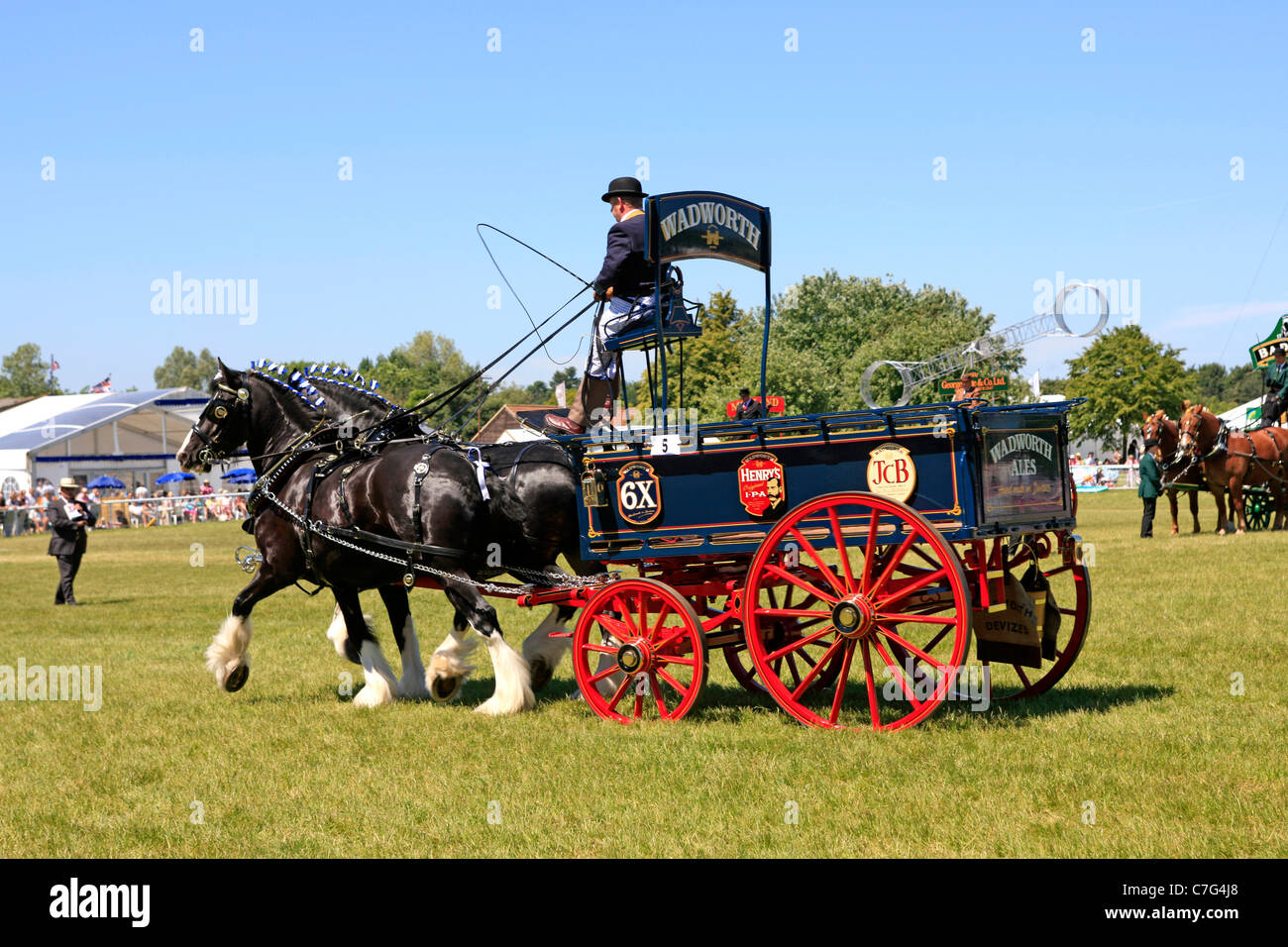 Brewers dray hi-res stock photography and images - Alamy