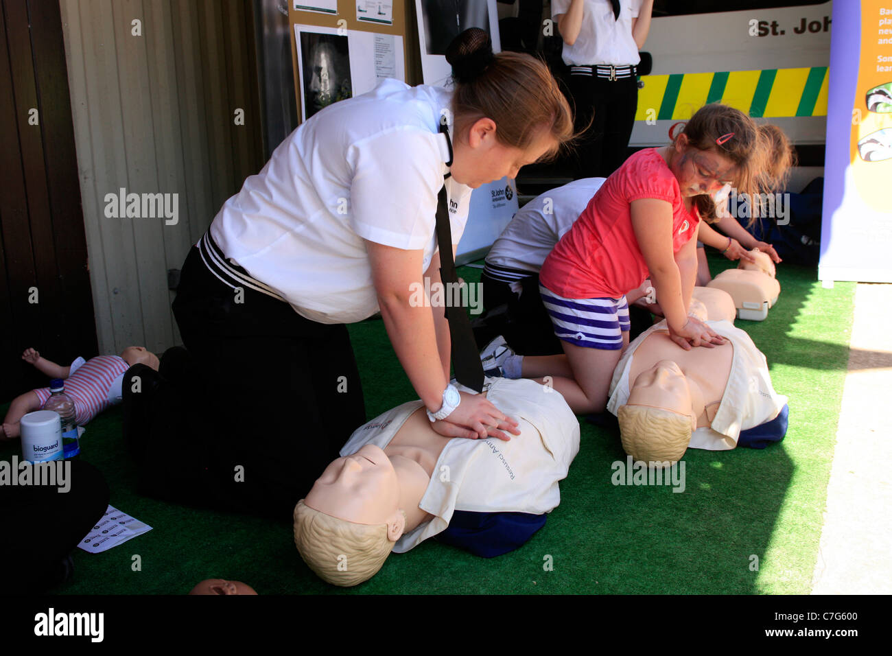 Lifesaving lessons hi-res stock photography and images - Alamy