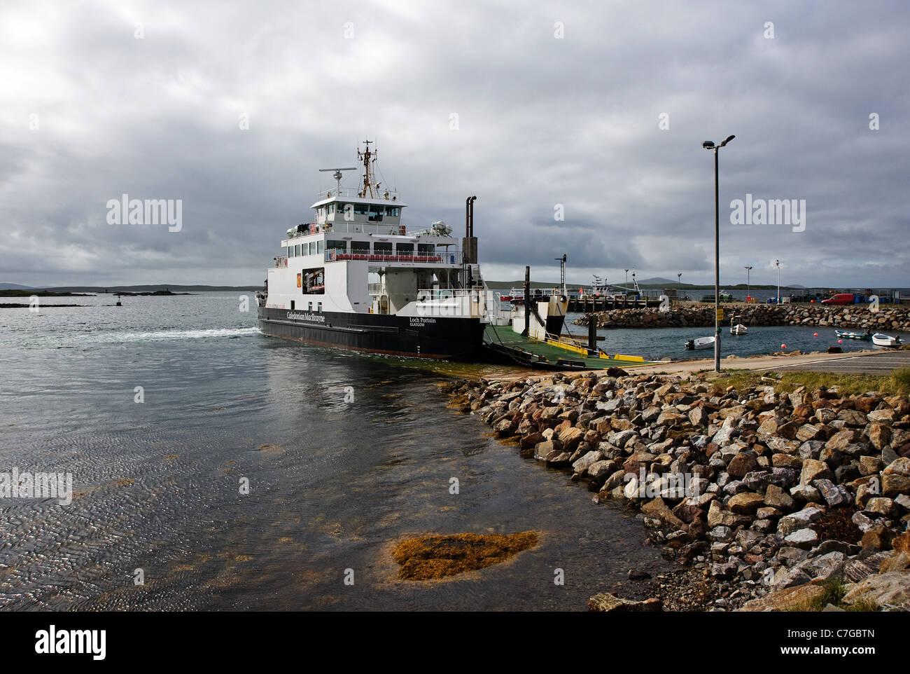 The Harris to North Uist car ferry MV Loch Portain loading at ...
