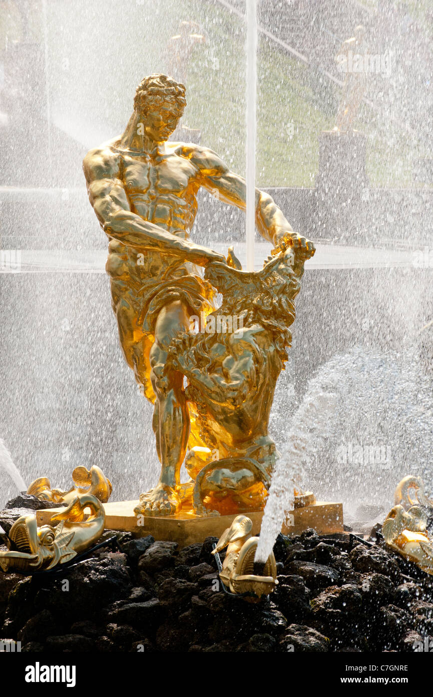 Famous Samson and the Lion fountain on Grand Cascade of Peterhof Palace ...