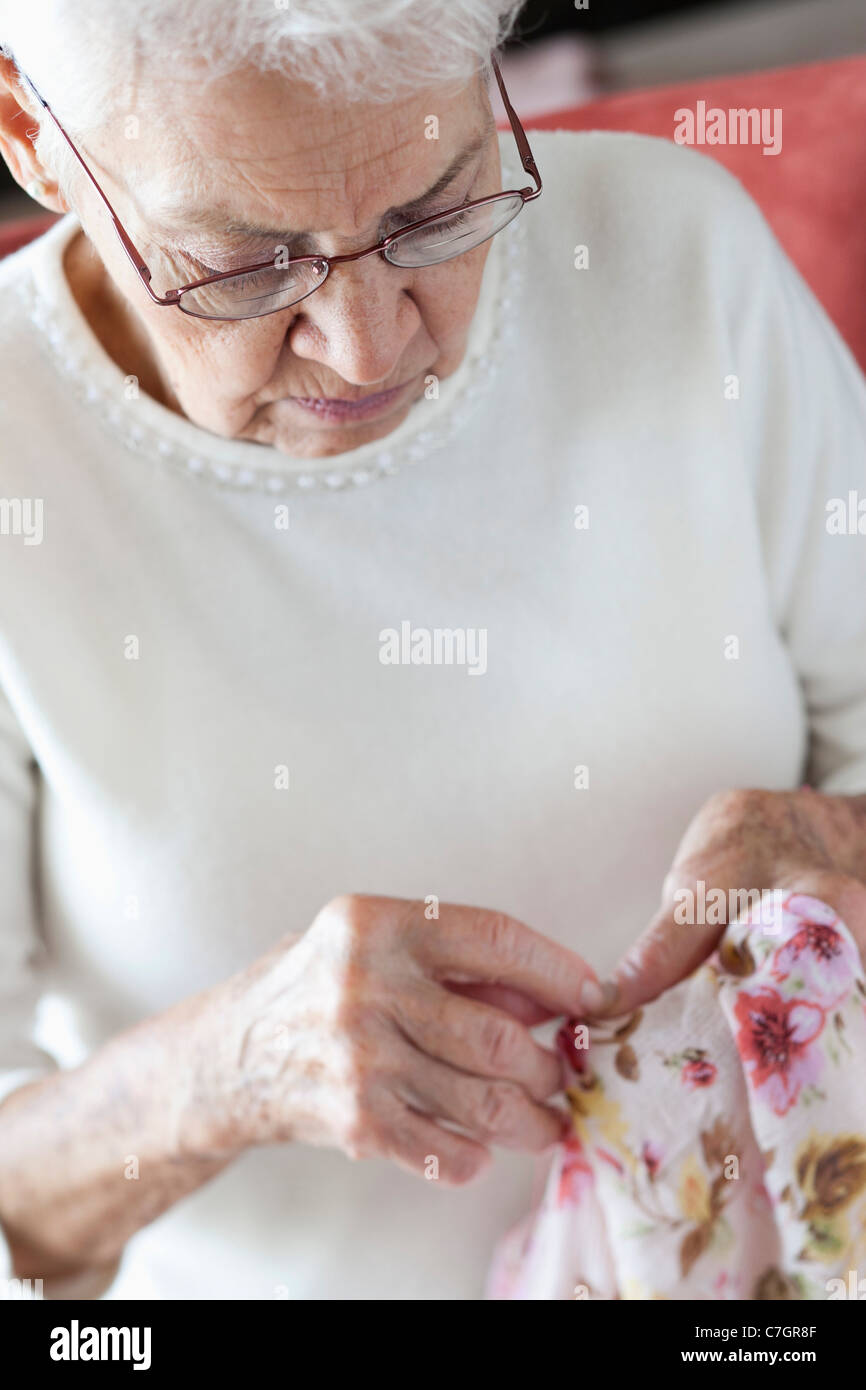 Stitching art hi-res stock photography and images - Alamy