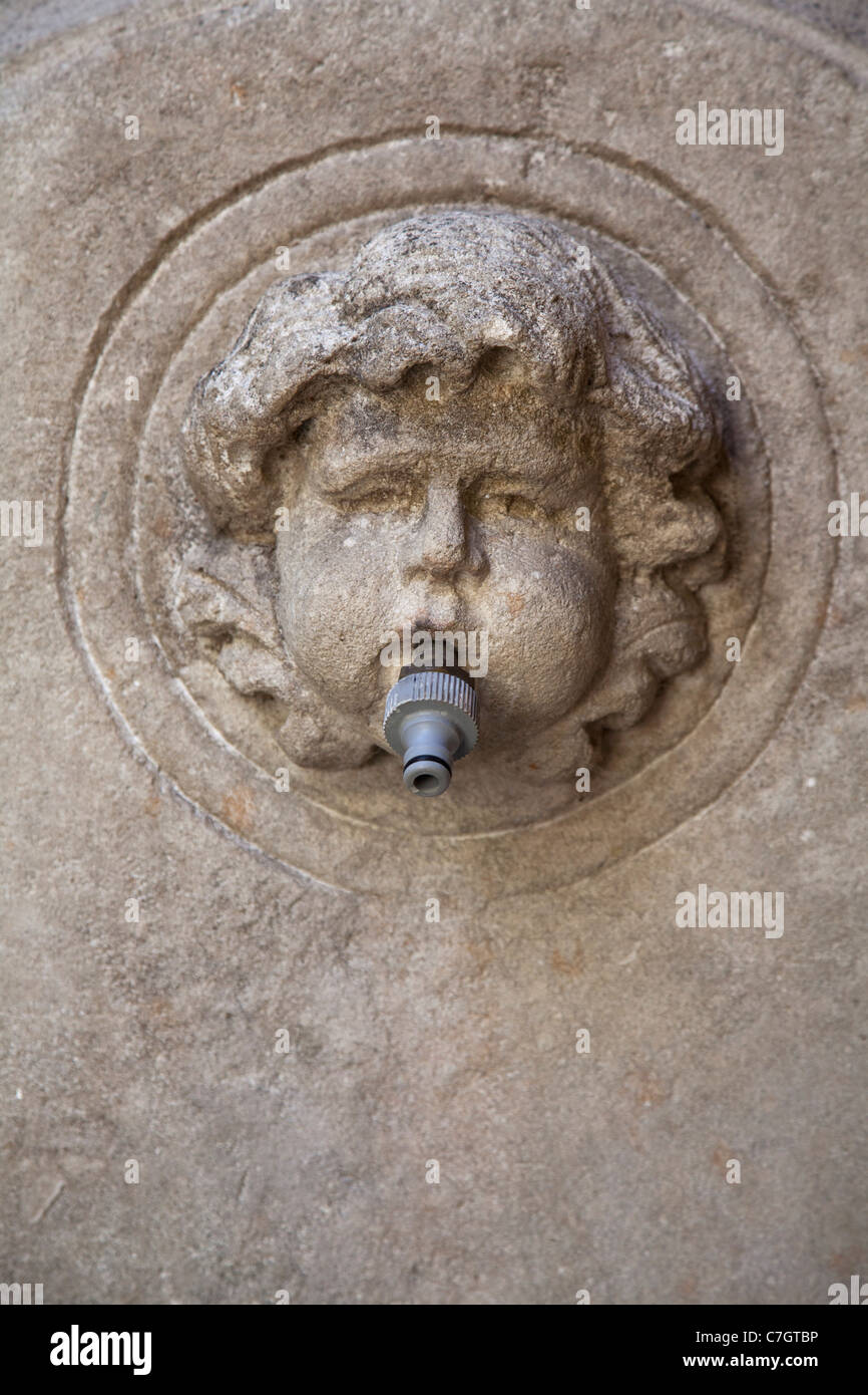 Detail of a stone water feature Stock Photo - Alamy