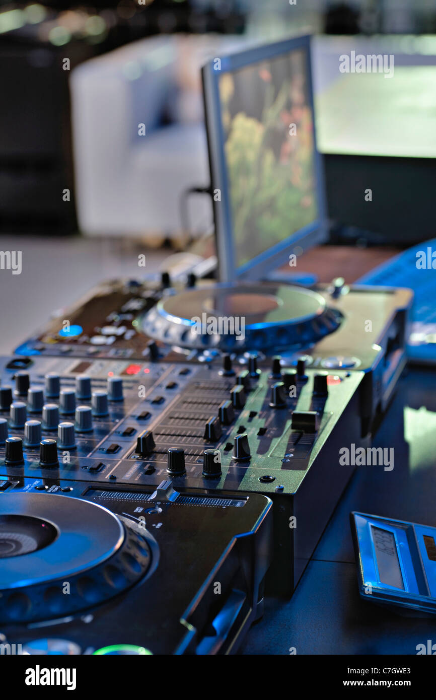 High performance equipment hi-res stock photography and images - Alamy