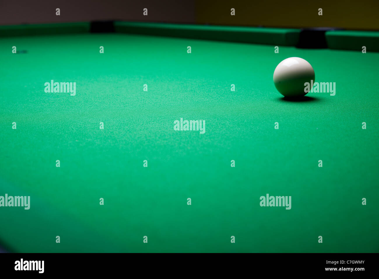Billiard ball close up Stock Photo - Alamy