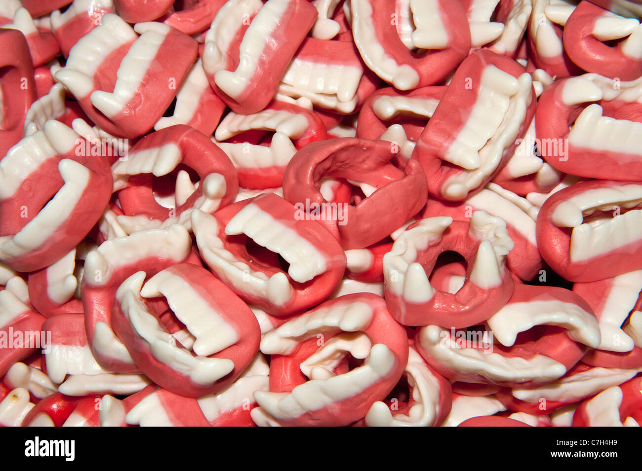 Halloween candy hi-res stock photography and images - Alamy