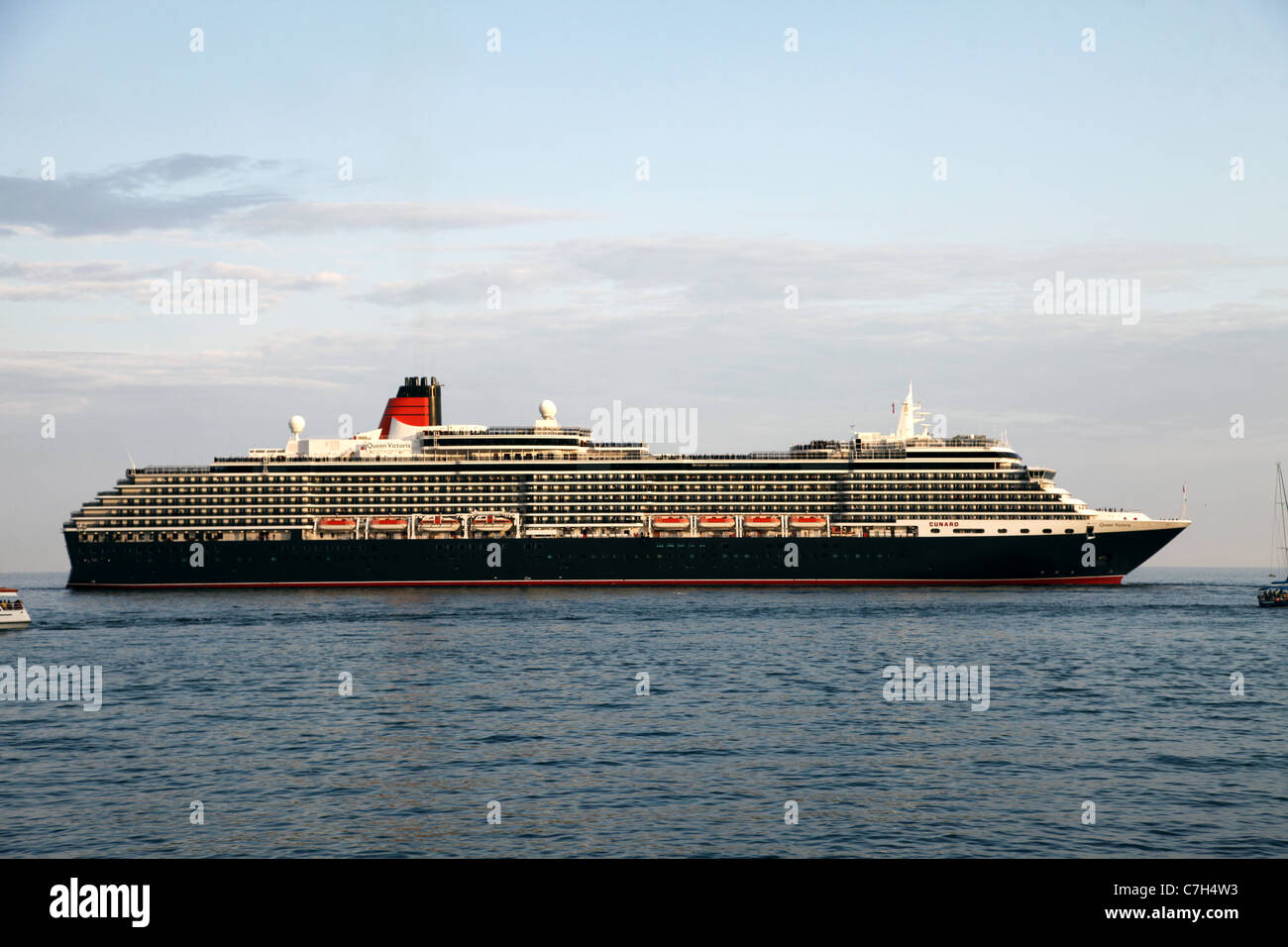 Queen victoria cruise hi-res stock photography and images - Alamy