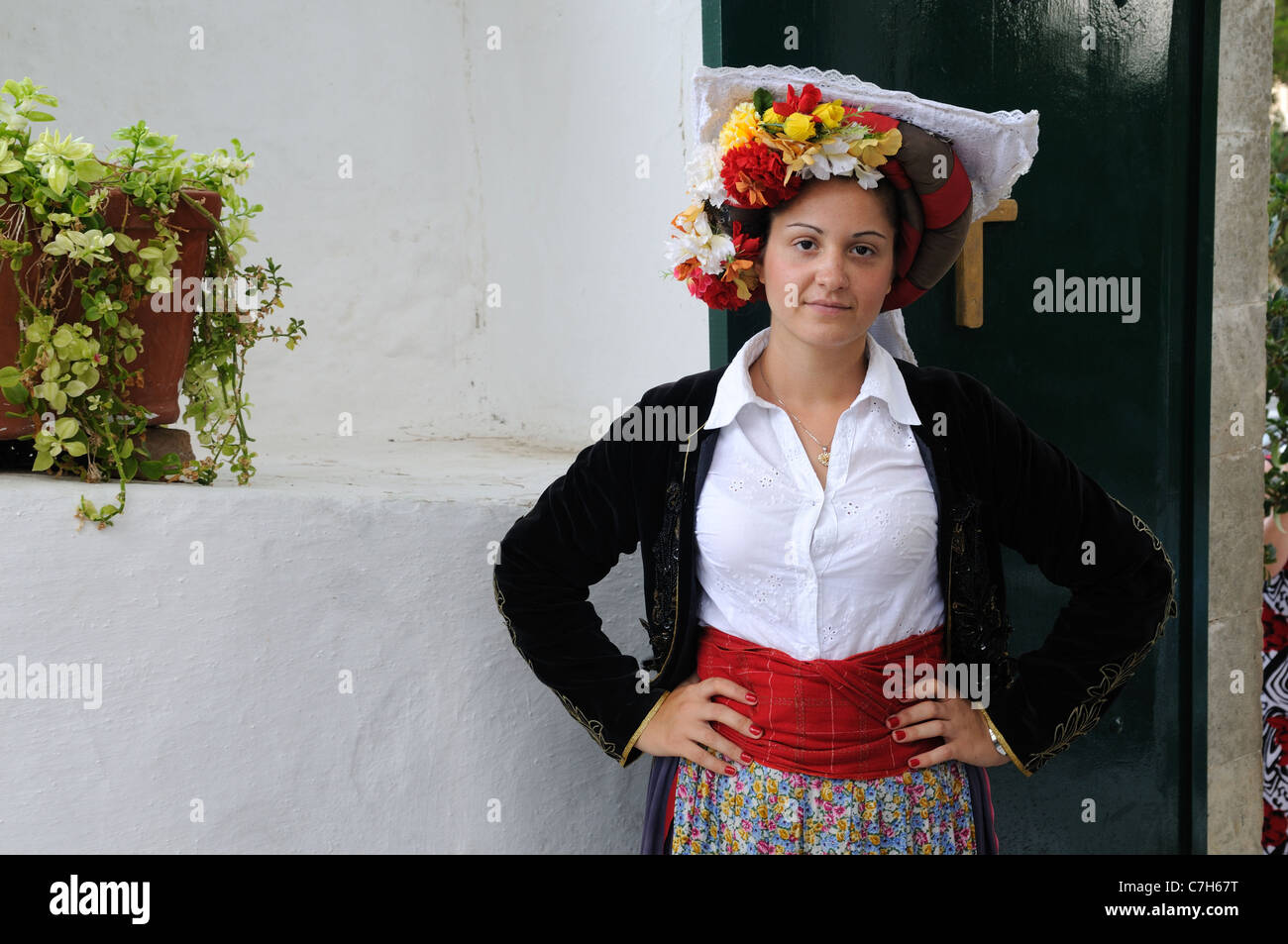 Greek girl traditional dress hi-res stock photography and images - Alamy