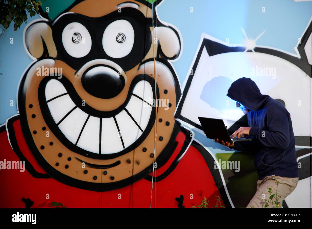 Graffiti of comic man hi-res stock photography and images - Alamy