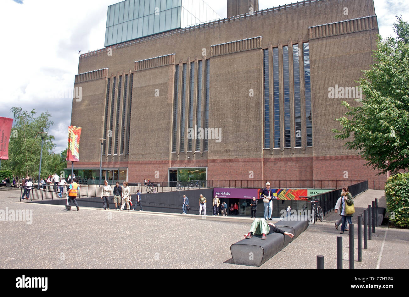 Tate modern central london High Resolution Stock Photography and Images ...