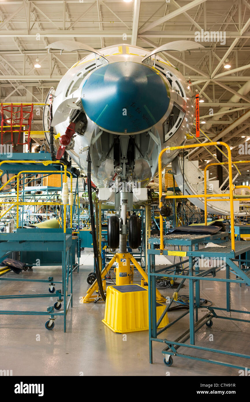 Canada bombardier aircraft plant hi-res stock photography and images ...