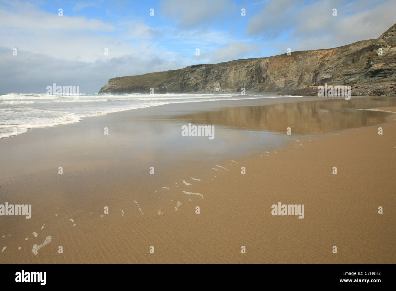 Early autumn/late summer - Trebarwith Strand beach, North Cornwall ...