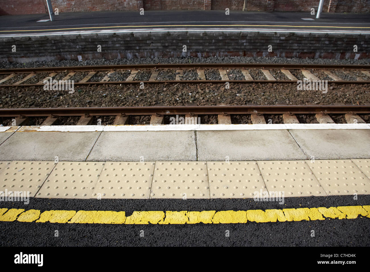 Tactile tiles hi-res stock photography and images - Alamy