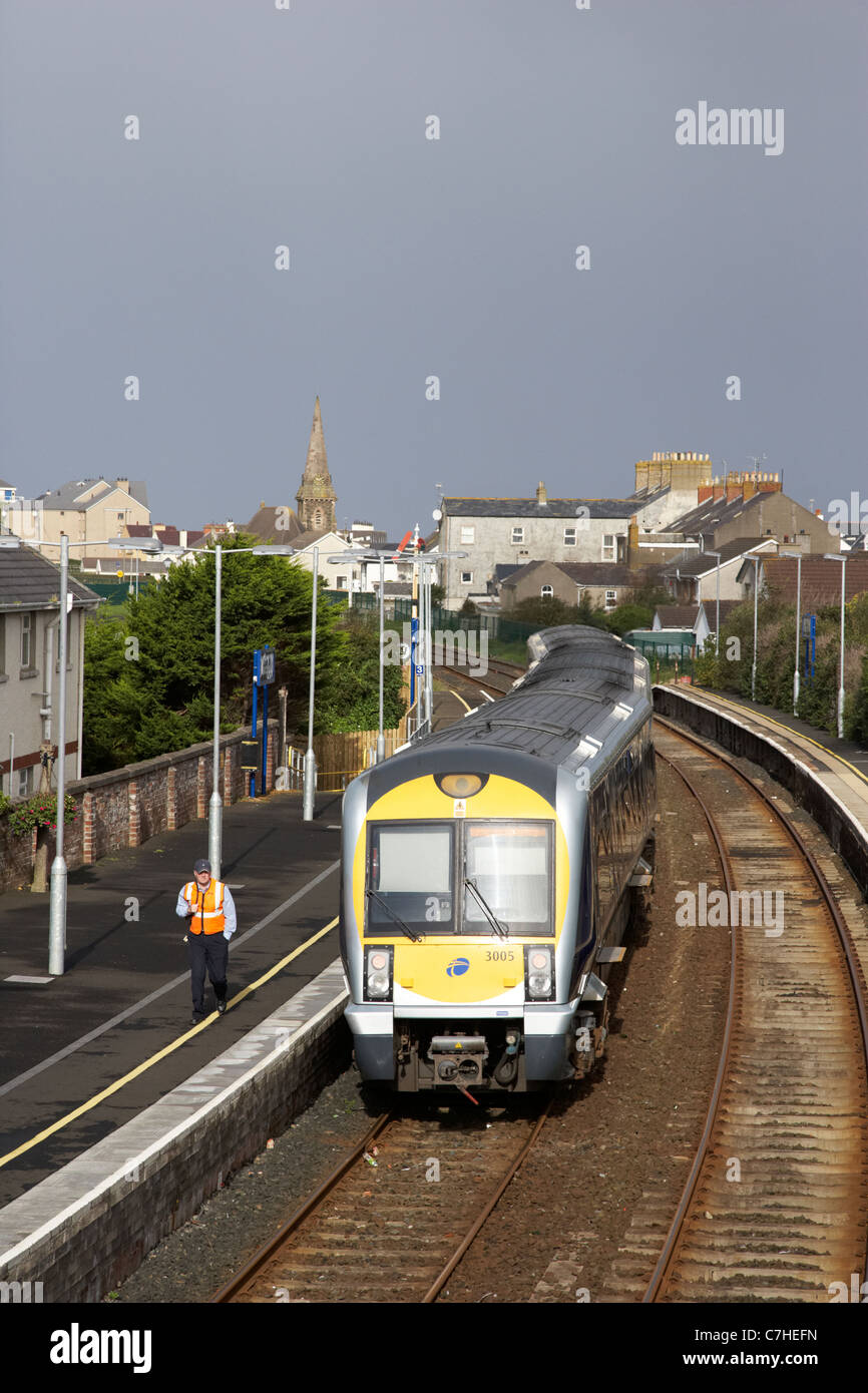northern ireland railways passenger train at castlerock railway station ...