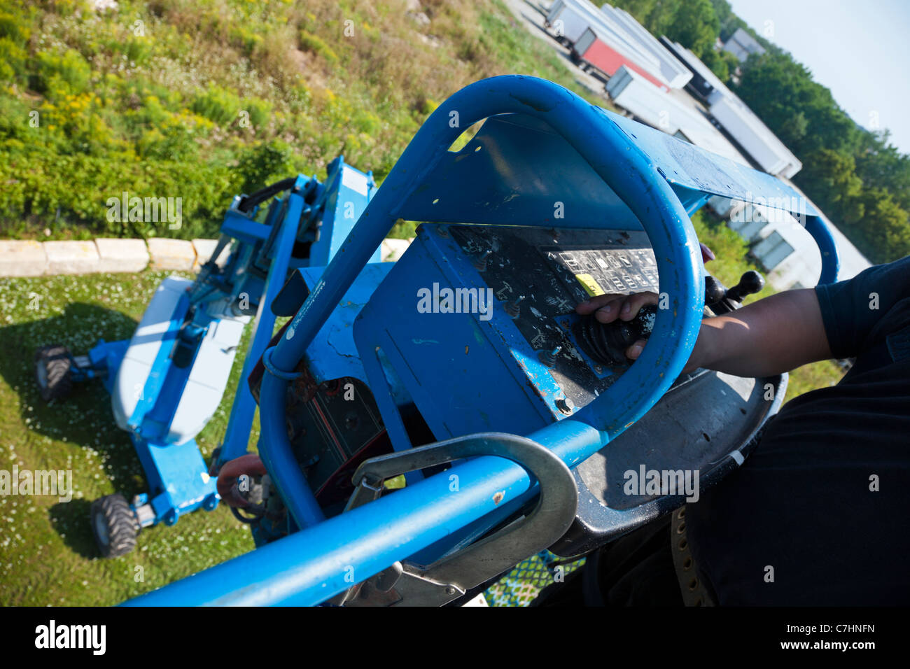 Ground operating hi-res stock photography and images - Alamy