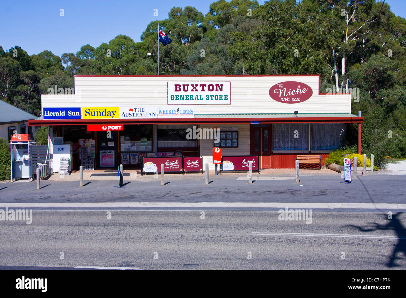 A general store in rural Victoria Stock Photo - Alamy