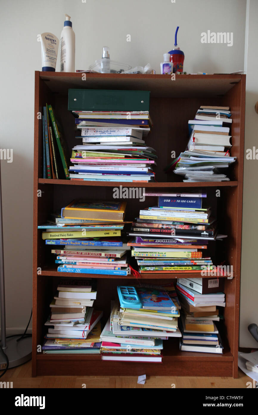 Messy Bookshelf High Resolution Stock Photography and Images - Alamy