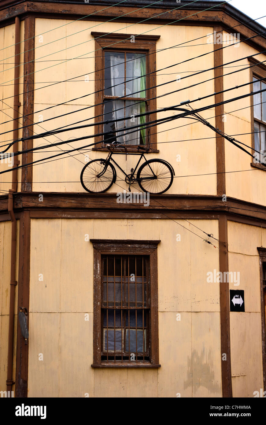 Second floor window hi-res stock photography and images - Alamy