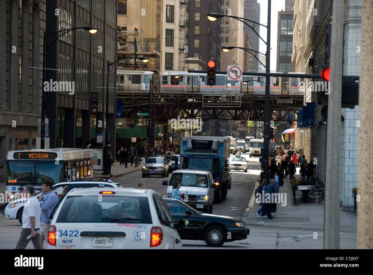 Overhead Railway above traffic in East Jackson Drive, Chicago, Illinois ...