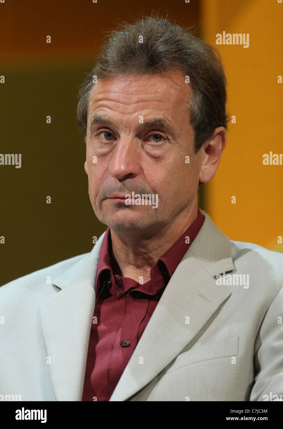 Chief whip hi-res stock photography and images - Alamy