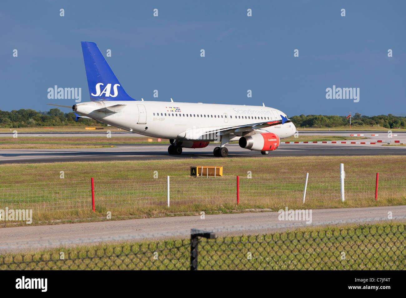 Scandinavian aircraft hi-res stock photography and images - Alamy