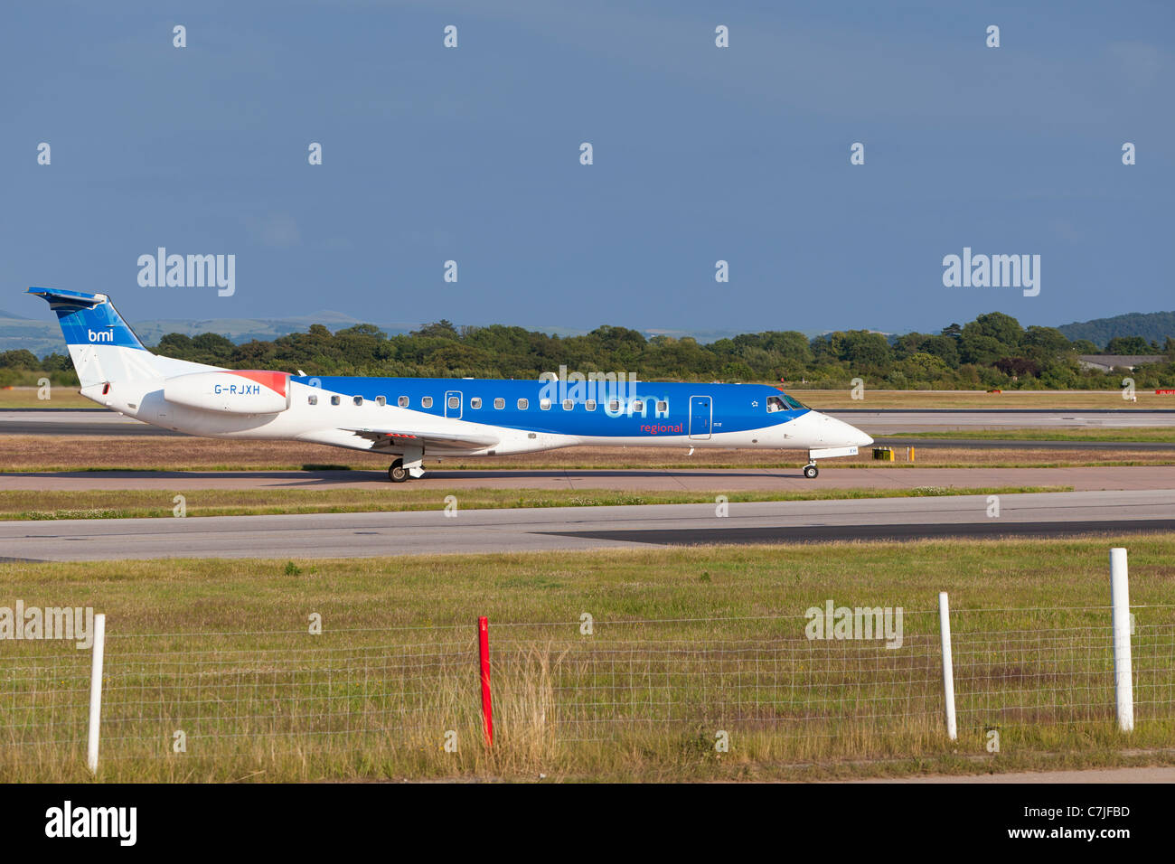 Regional aircraft hi-res stock photography and images - Alamy