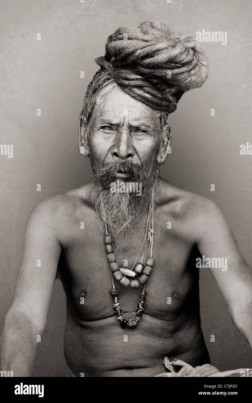Faces of nepal hi-res stock photography and images - Alamy