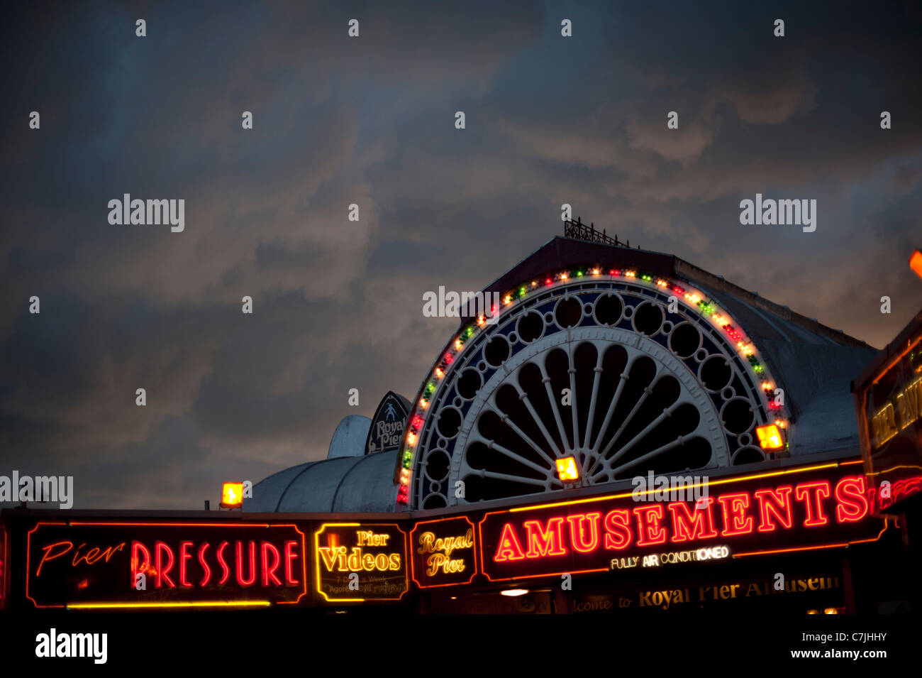 Neon light lights hi-res stock photography and images - Alamy