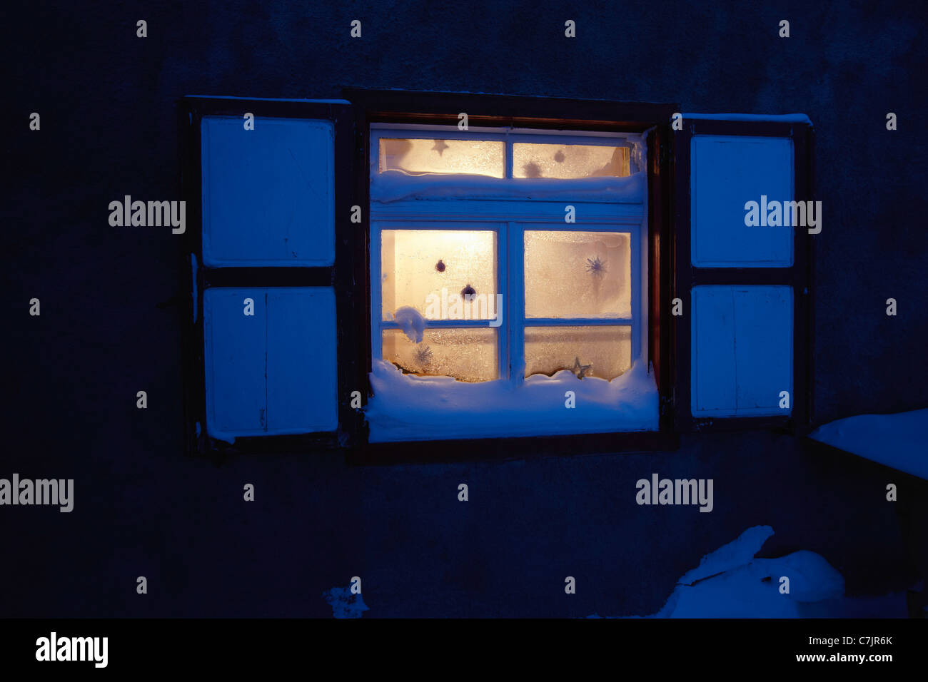 Window illumination hi-res stock photography and images - Alamy