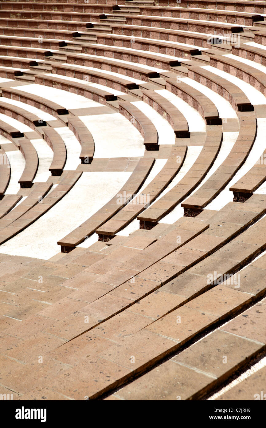 Amphitheatre architecture hi-res stock photography and images - Alamy